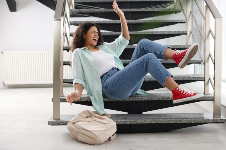 What to do if I slipped and fell down the stairs? - Free Consultation